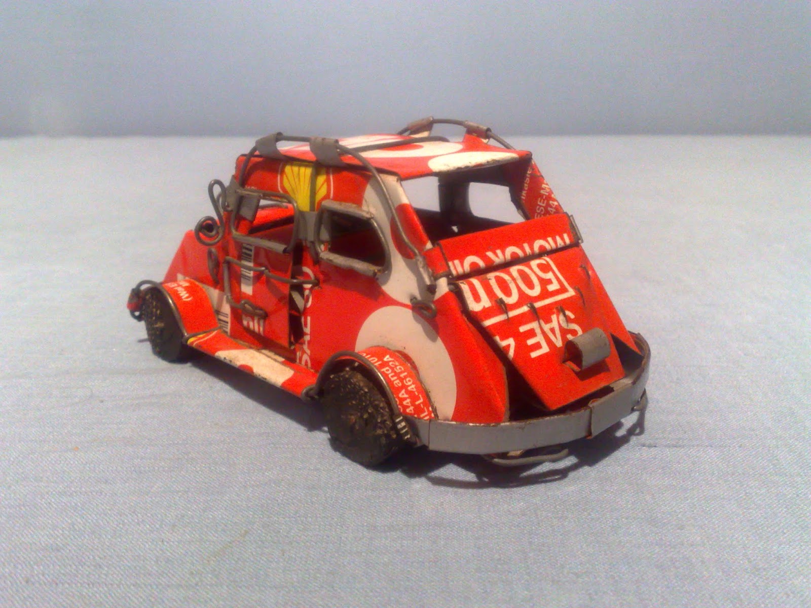 TOM's TECH TOYS: TIN CAN CARS