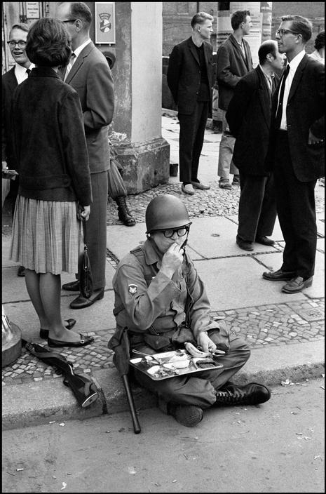 Bint photoBooks on INTernet: The Berlin Wall 1965 Made in Germany ...