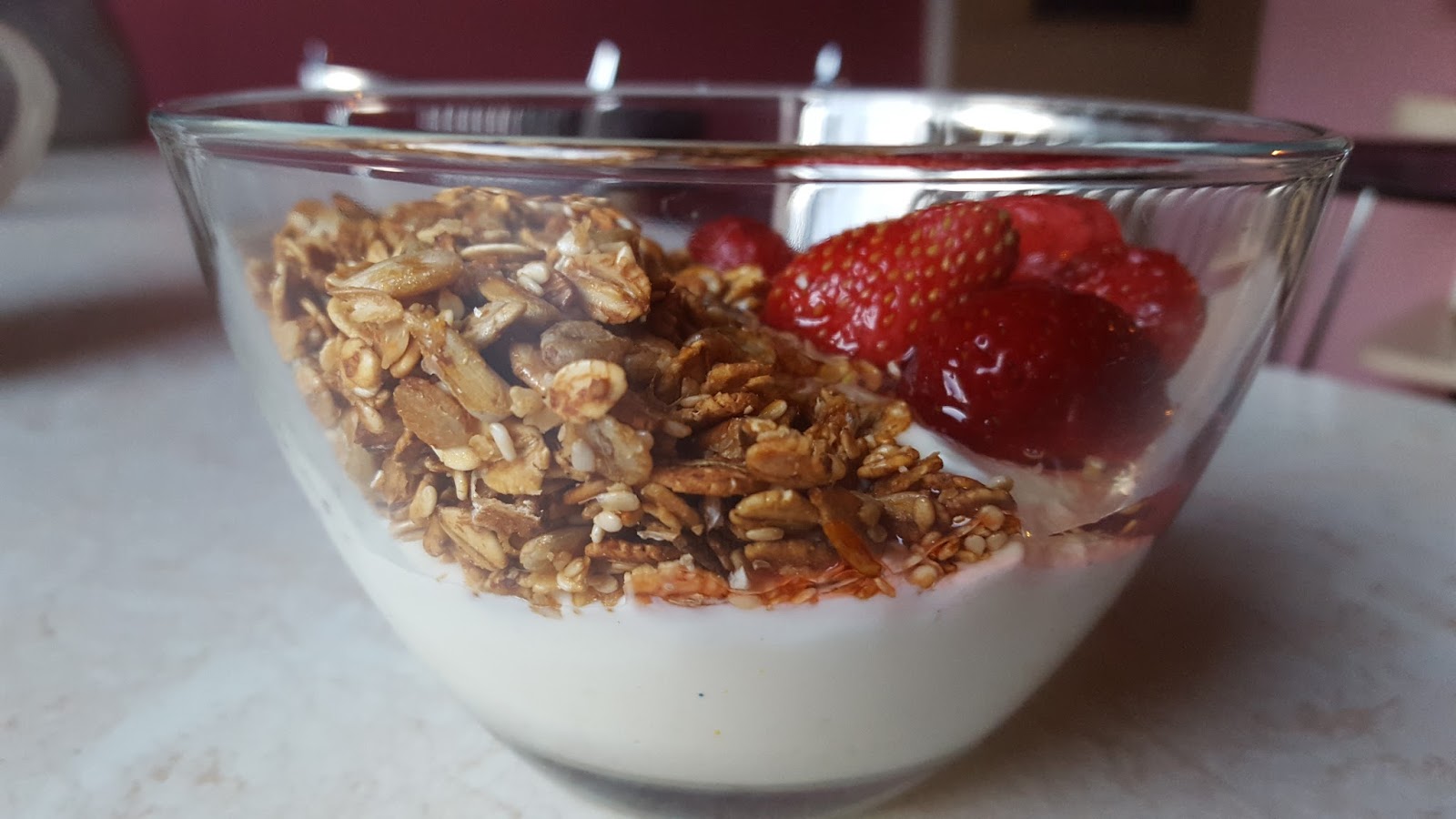 Jurgitos skanumai...: Jogurtas su granola