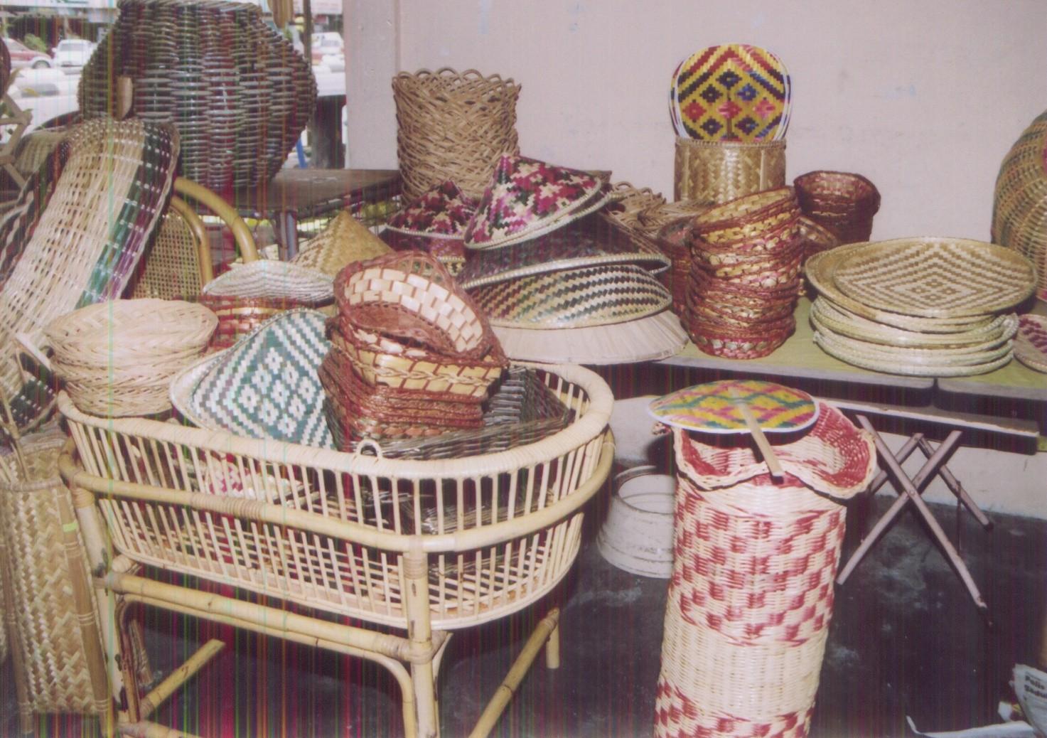 KAJIAN TEMPATAN TAHUN 6 ( WARISAN KESENIAN ): Custom Glitter Text