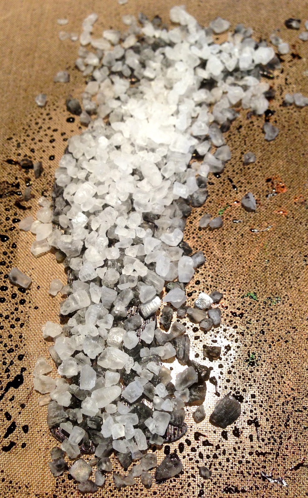 Scrapping On The Edge: Rock Salt Distress Technique - Flying Unicorn