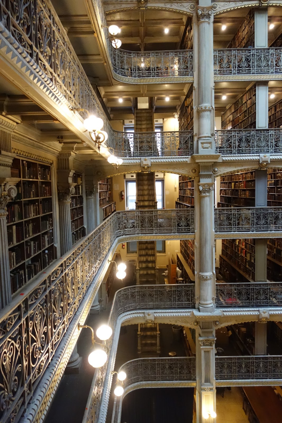 COLOURS AND FABRICS: Old books, crazy and Baltimore album quilts, part ...