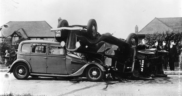 Old Pictures of Car Accidents in London ~ Vintage Everyday