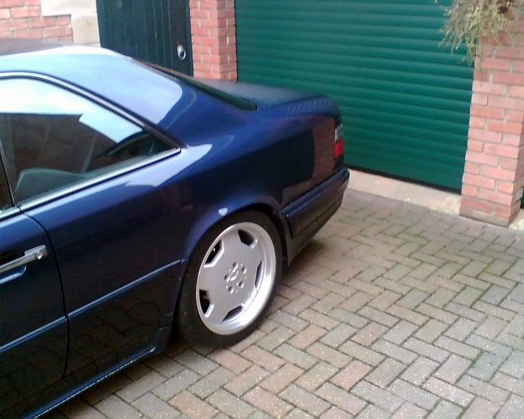 Mercedes-Benz E36 AMG W124 Coupe Japan Style | BENZTUNING