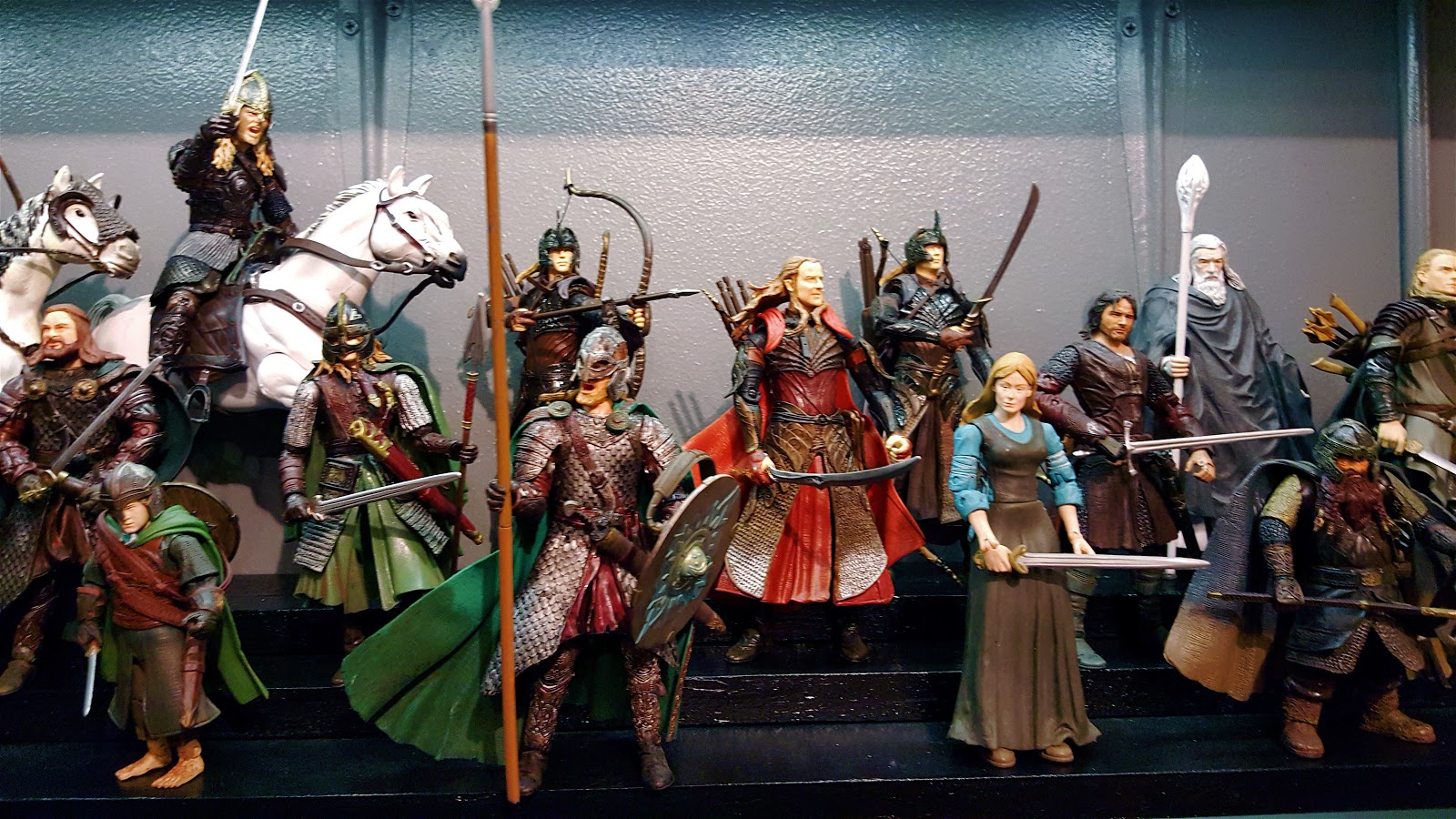 The Outer Heaven: The Lord of the Rings Display