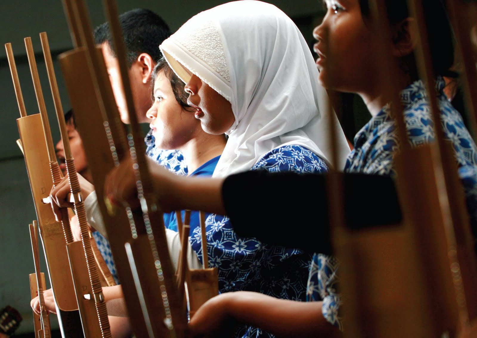der cultura: Angklung Soars More
