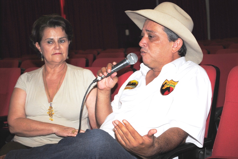 Blog do Juvenal Moreira: Miltinho Viana grava programa de TV em Porto ...