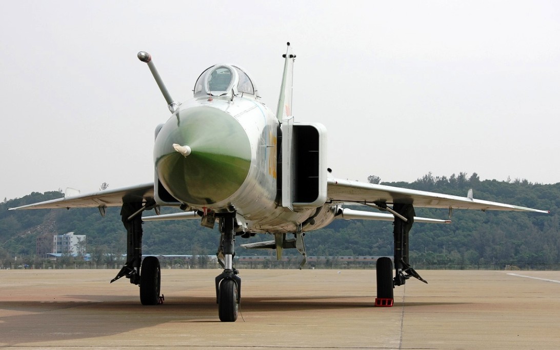 GAMBAR PESAWAT TERBANG: Jet tempur Shenyang J-8 Finback (Wallpaper 3)
