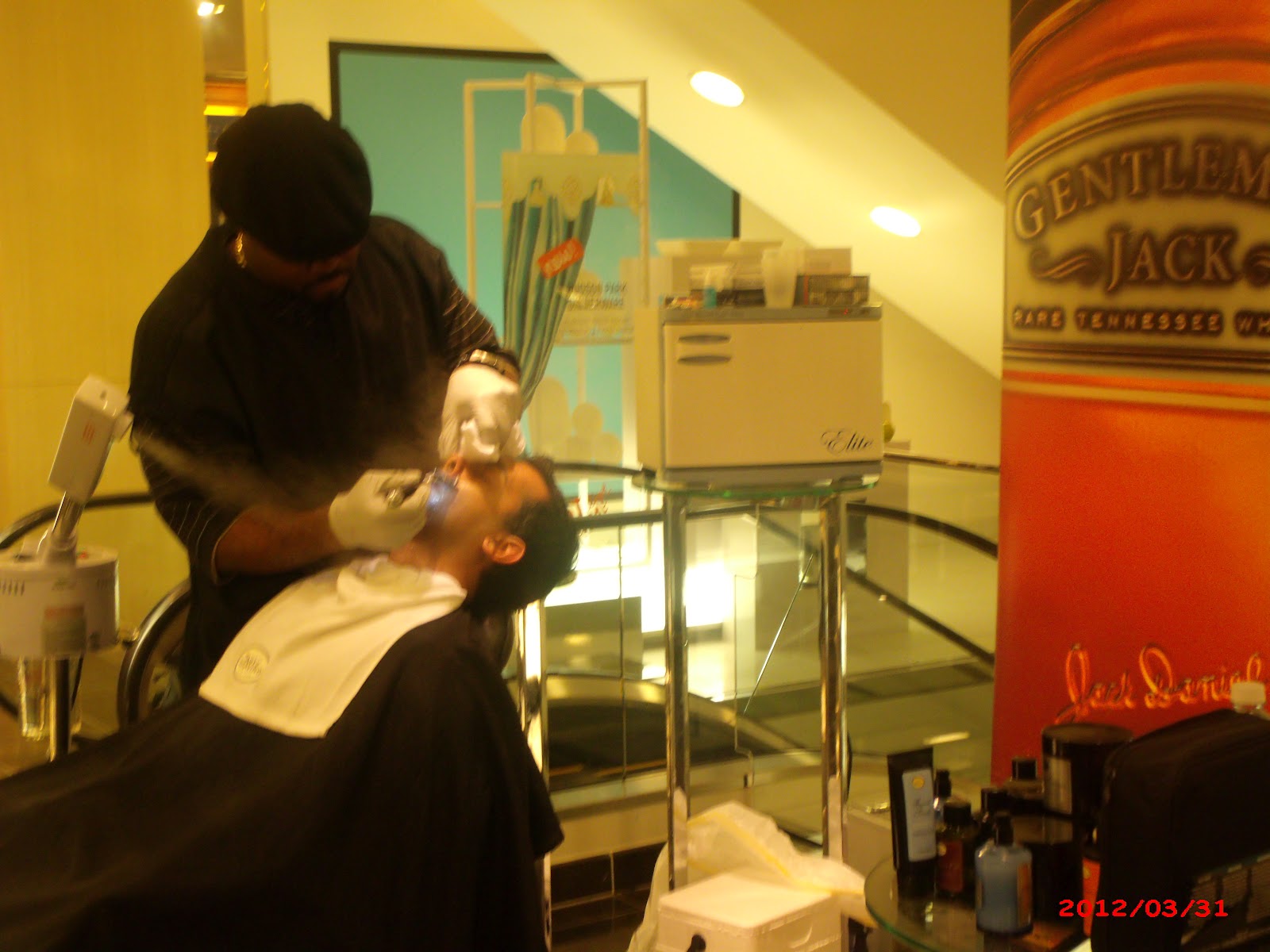 The Art of Shaving ‘Gourmet Lounge’ featuring Groomer J.Bentley & Chef ...