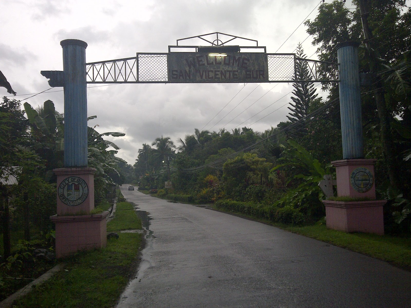 Bicolano Penguin: RUNNING THRU THE RIVER UNIT BARRIOS IN IRIGA AND ...
