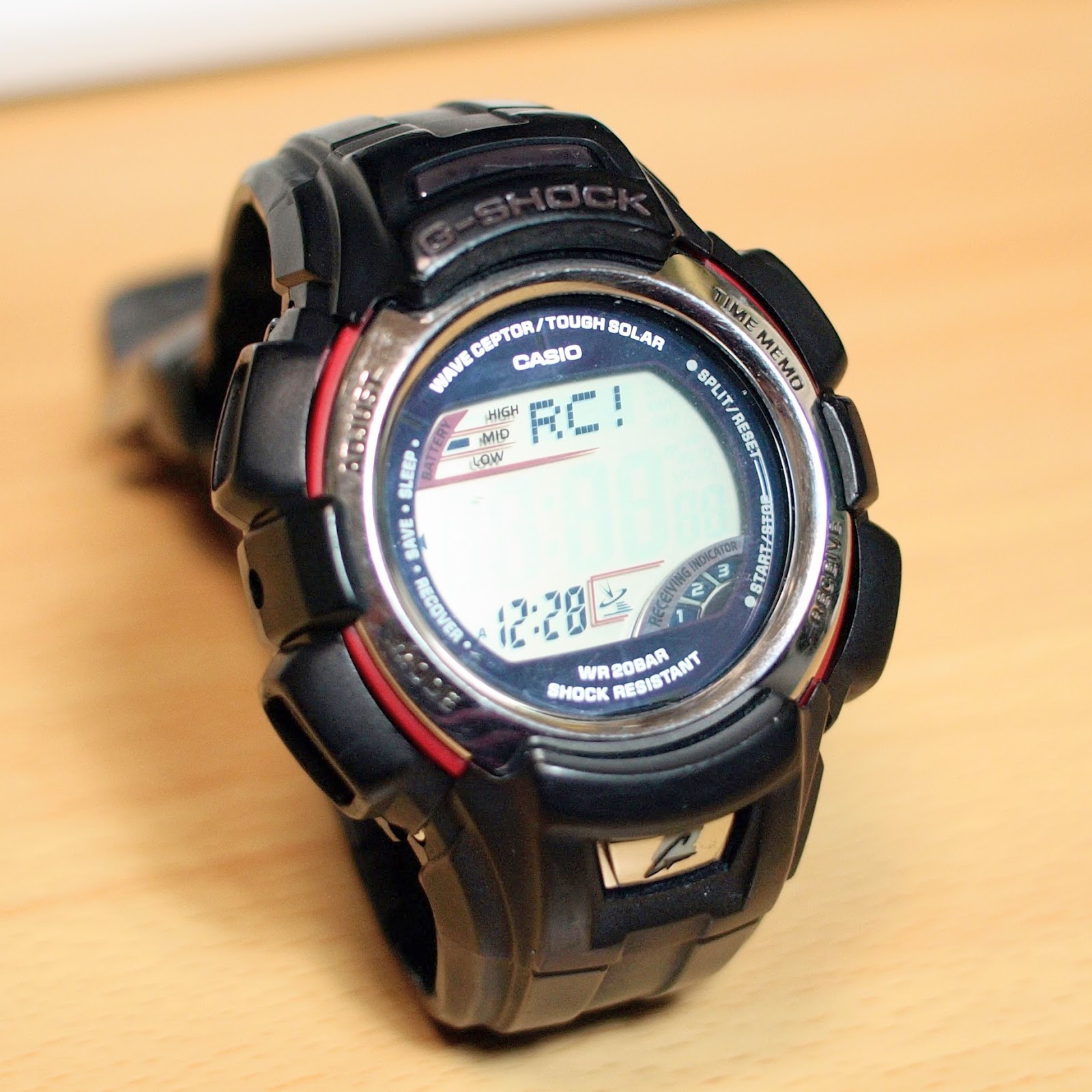 初のベゼル崩壊、CASIO G-SHOCK GW-300