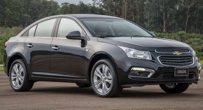 BmotorWeb: Chevrolet Cruze e Cruze Sport6 2015
