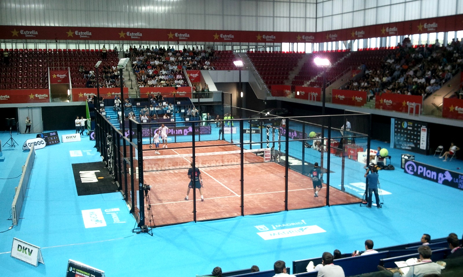 PADEL AVILA FERNANDO SERRANO: ¿COMO SE JUEGA AL PADEL?