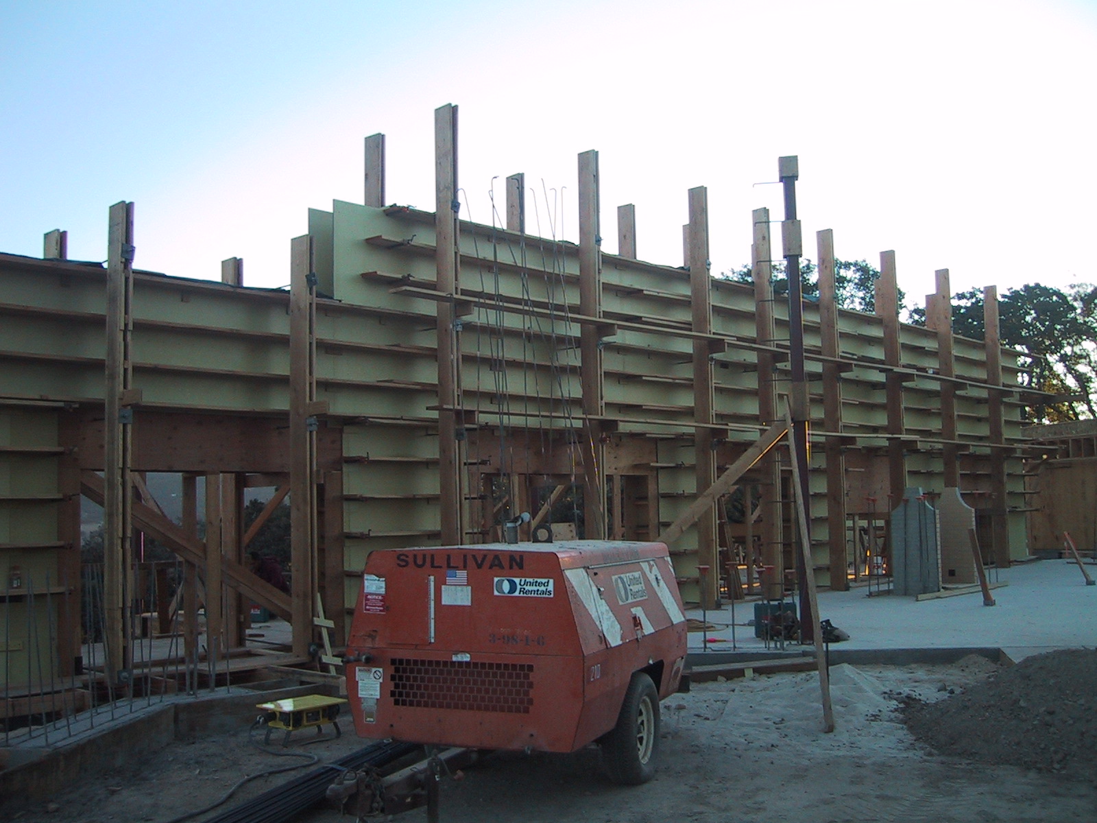 Rammed Earth etc. by John Richards: formwork