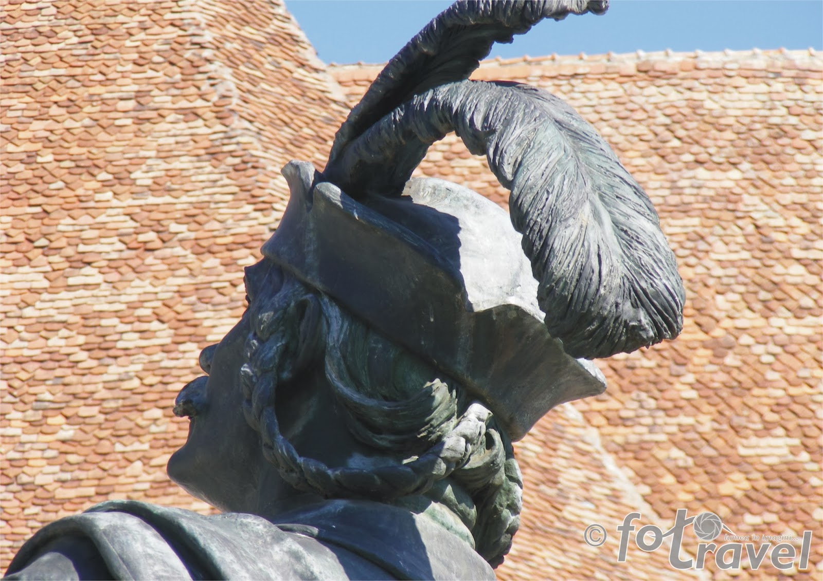 Foto travel: Statuia lui Matia Corvin împlinește 111 ani