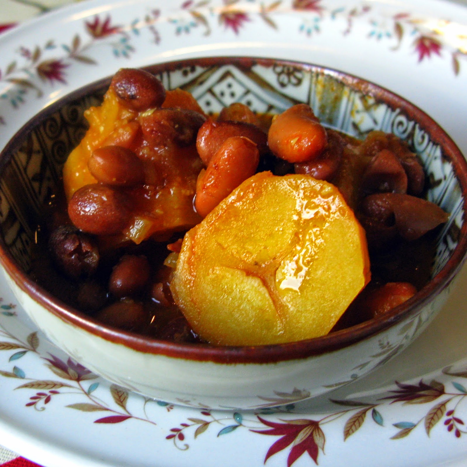 Chachi's Kitchen: My All time Fav: Katogo - Matoke and Beans