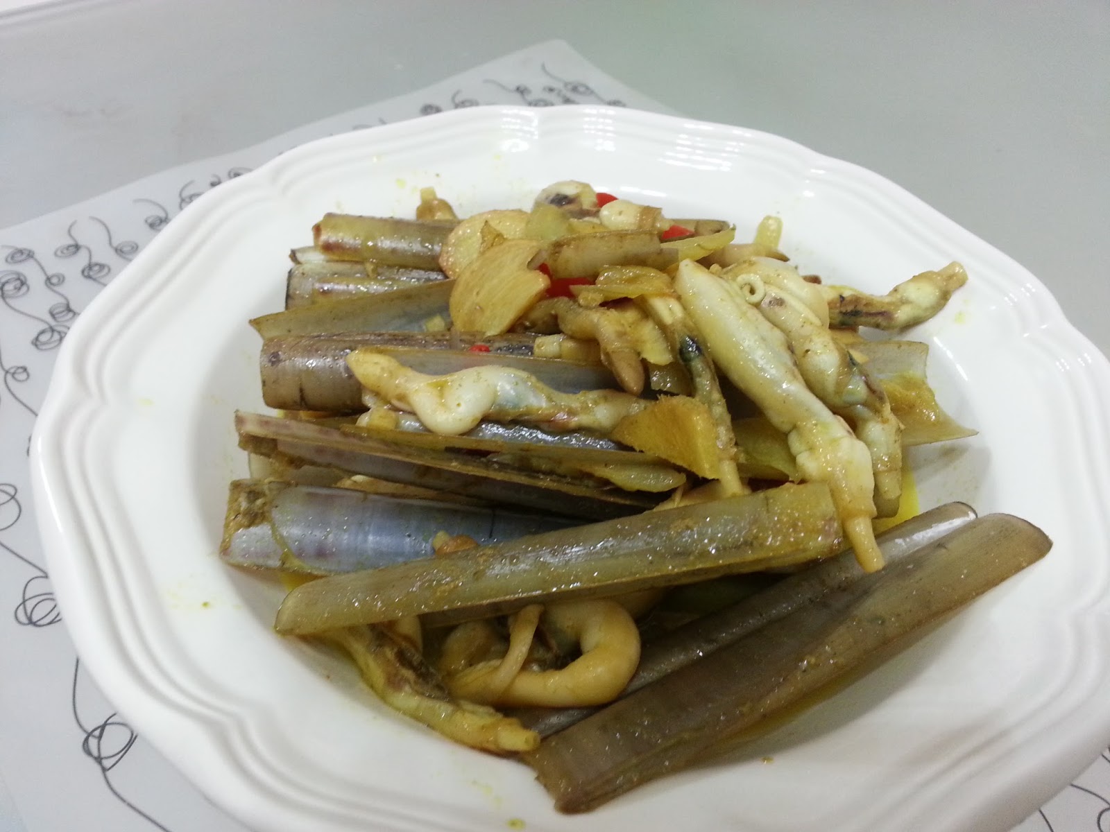 Life is colorful: Ambal a.k.a Pepahat Goreng Kunyit