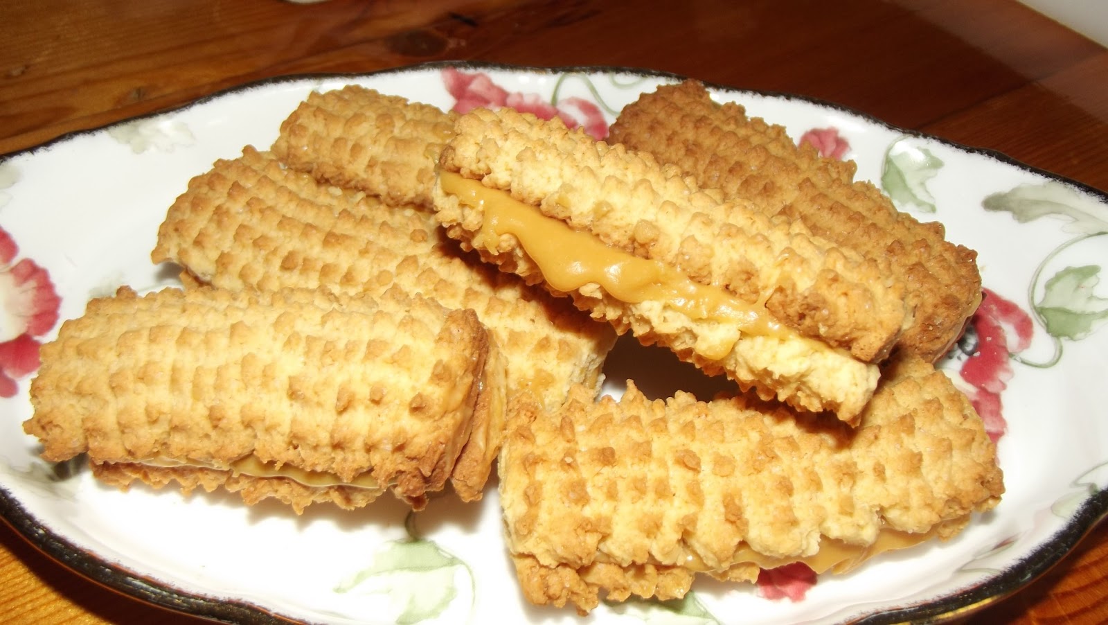 LEKKER RESEPTE VIR DIE JONGERGESLAG: KONDENSMELK KOEKIES
