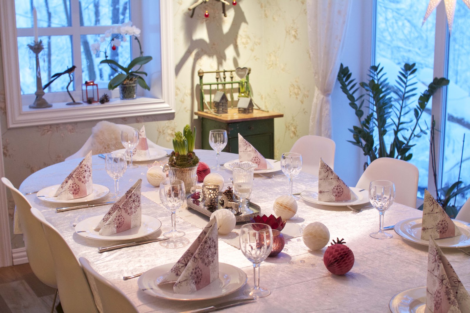 Inni Min Hule: Borddekking til jul