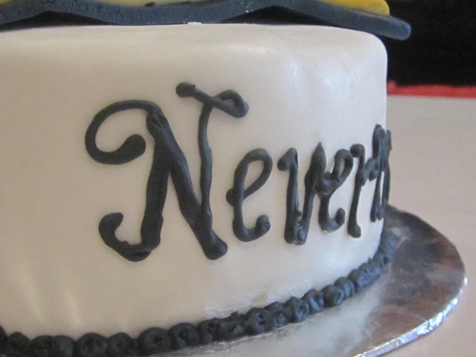 Frosted Insanity: Edgar Allan Poe Cake