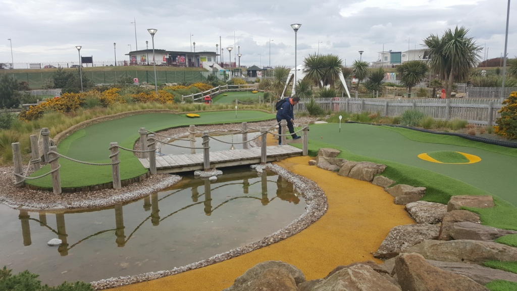 The Ham and Egger Files: Championship Mini Golf in New Brighton