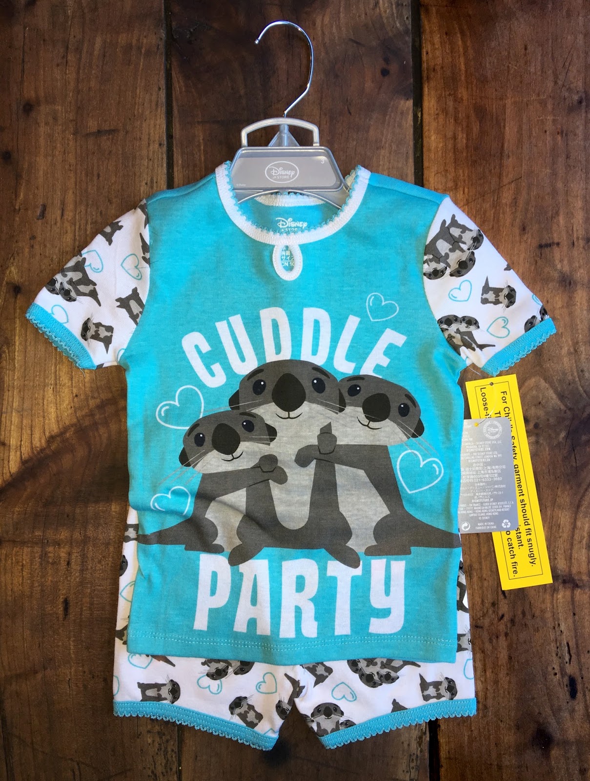 Dan the Pixar Fan: Finding Dory: Girls "Cuddle Party" Summer Sleep Set