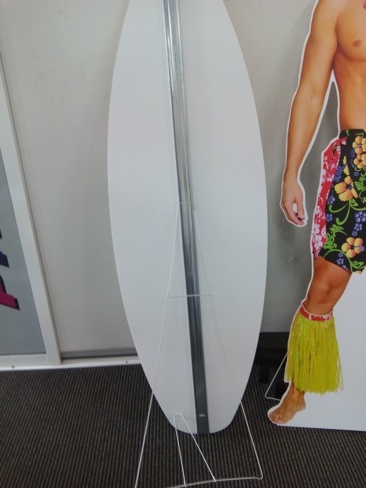 RekaPrint: Standee Board atau Human Standee mounting on foam board