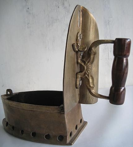 TOKO ANTIEK RETRO: SETRIKA ARANG KAPAL SELAM KUNO JADUL KOLONIAL DARI ...