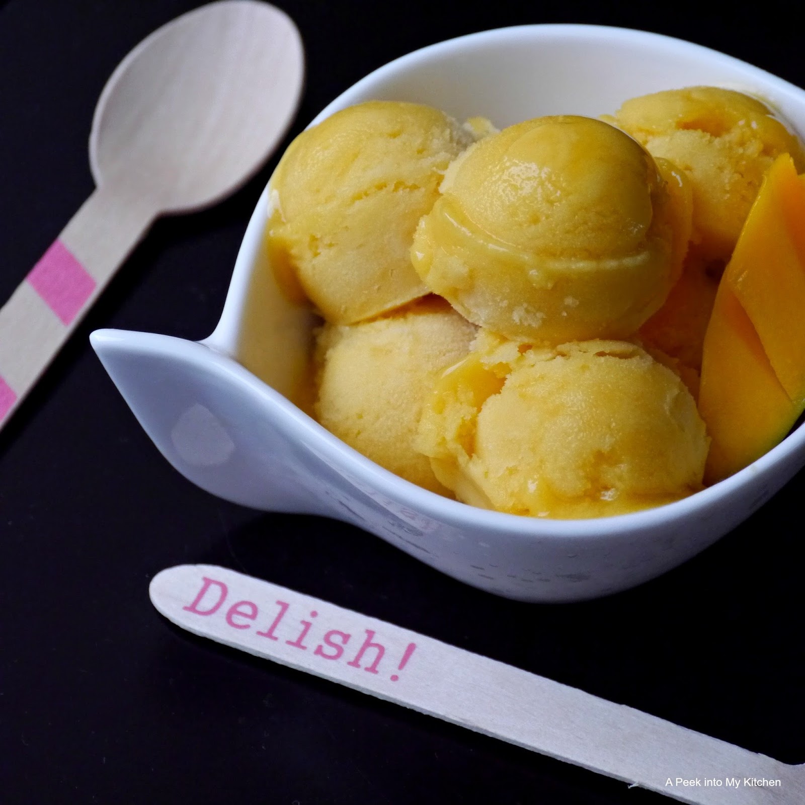 A Peek into My Kitchen: Eggless Mango Gelato with Aquafaba Whipped ...
