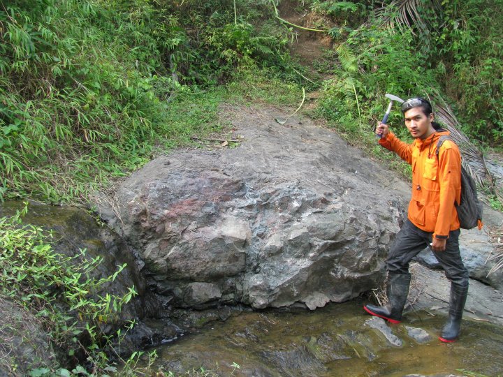 Deskripsi Batuan Beku | Ilmu Batu Geologi