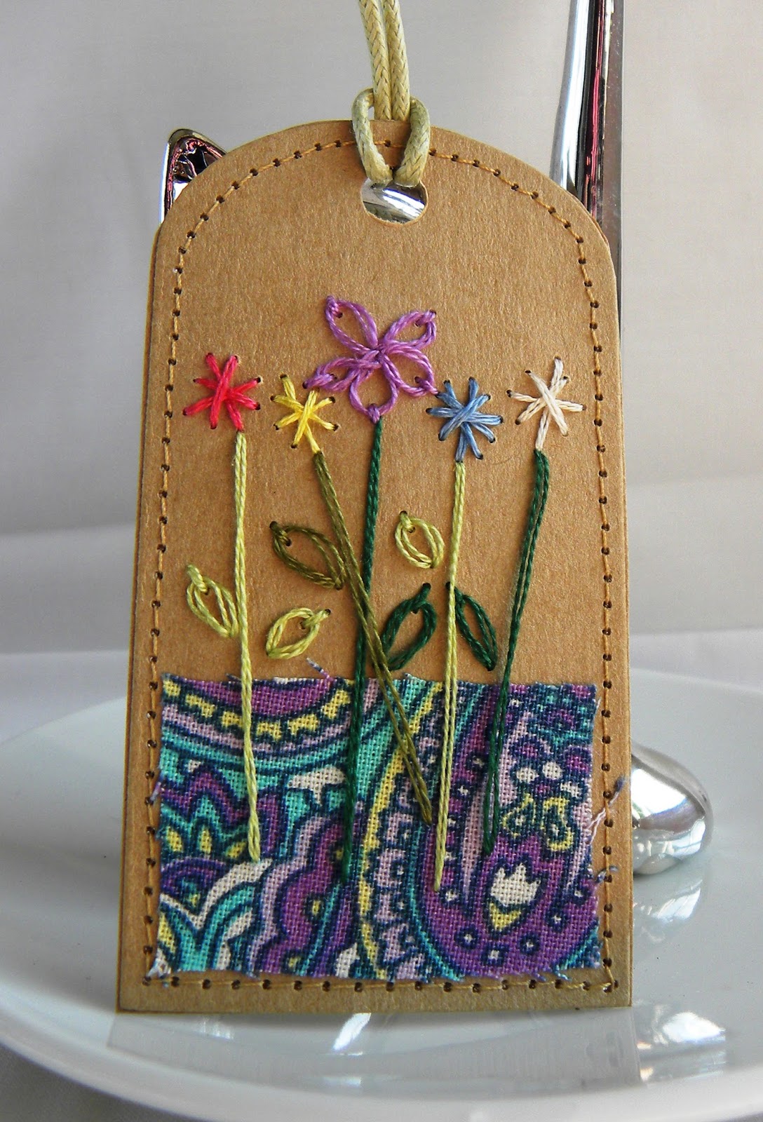 My Paper Cat: Embroidery tag