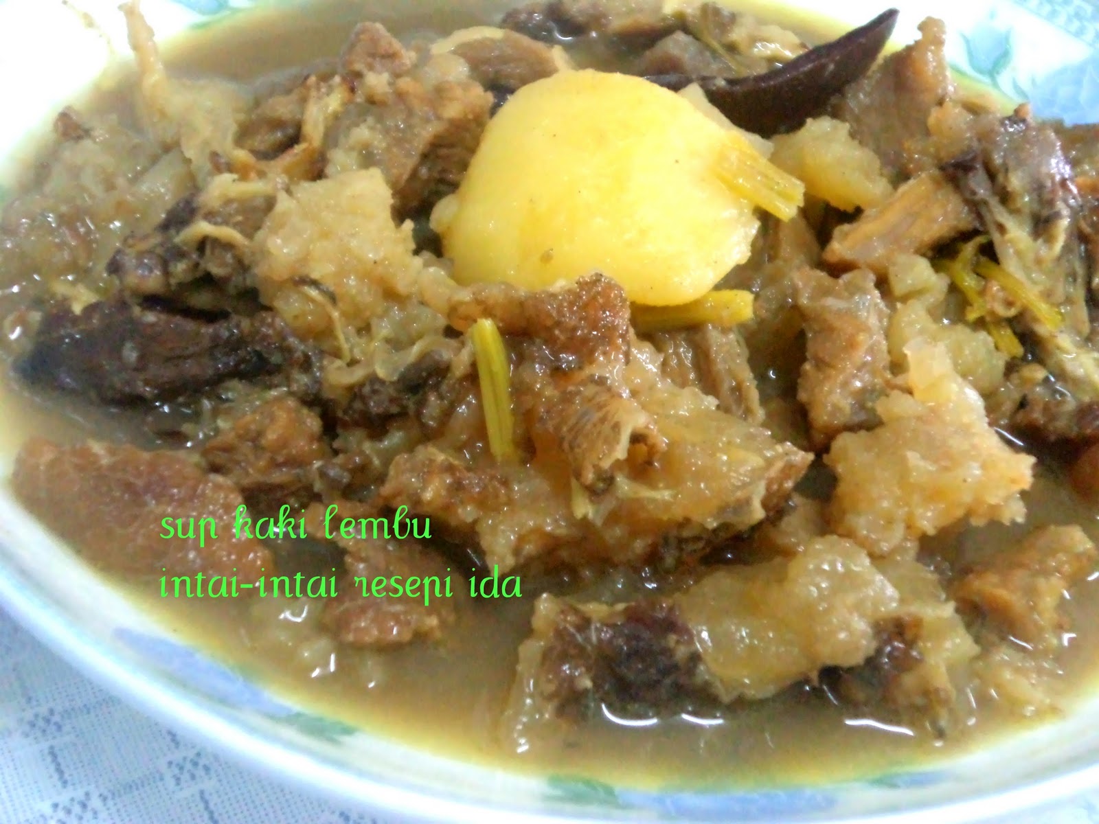 intai-intai resepi: sup kaki lembu