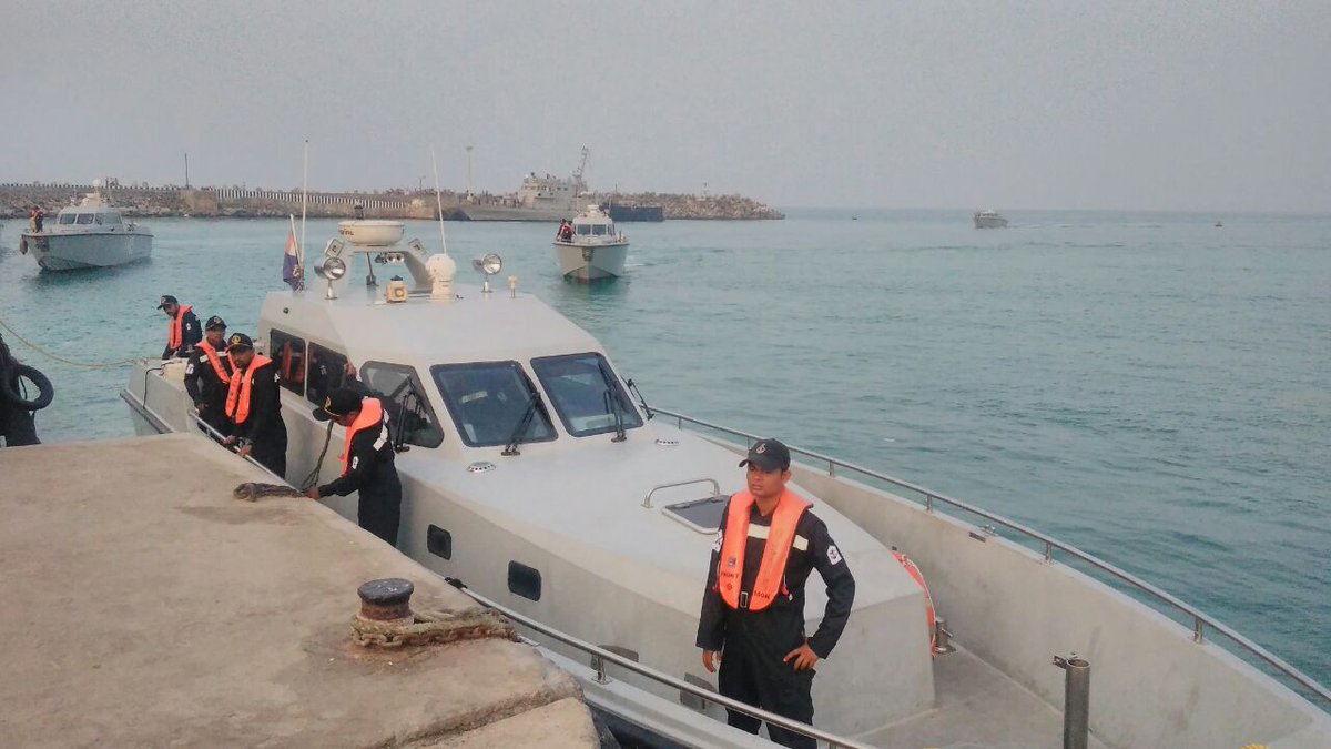 Asian Defence News: Indian Navy deploys 2X Fast Interceptor Craft at ...