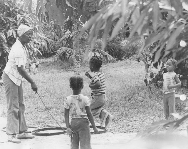 A Rare Glimpse Inside the Lives of Jim Jones’ 909 Followers in ...