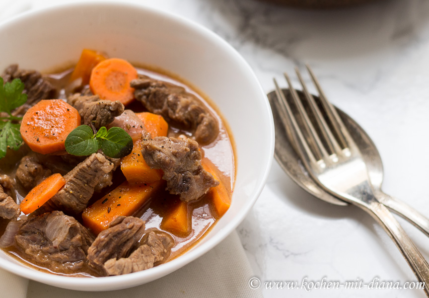 Beef stew with carrots - Cooking with Diana