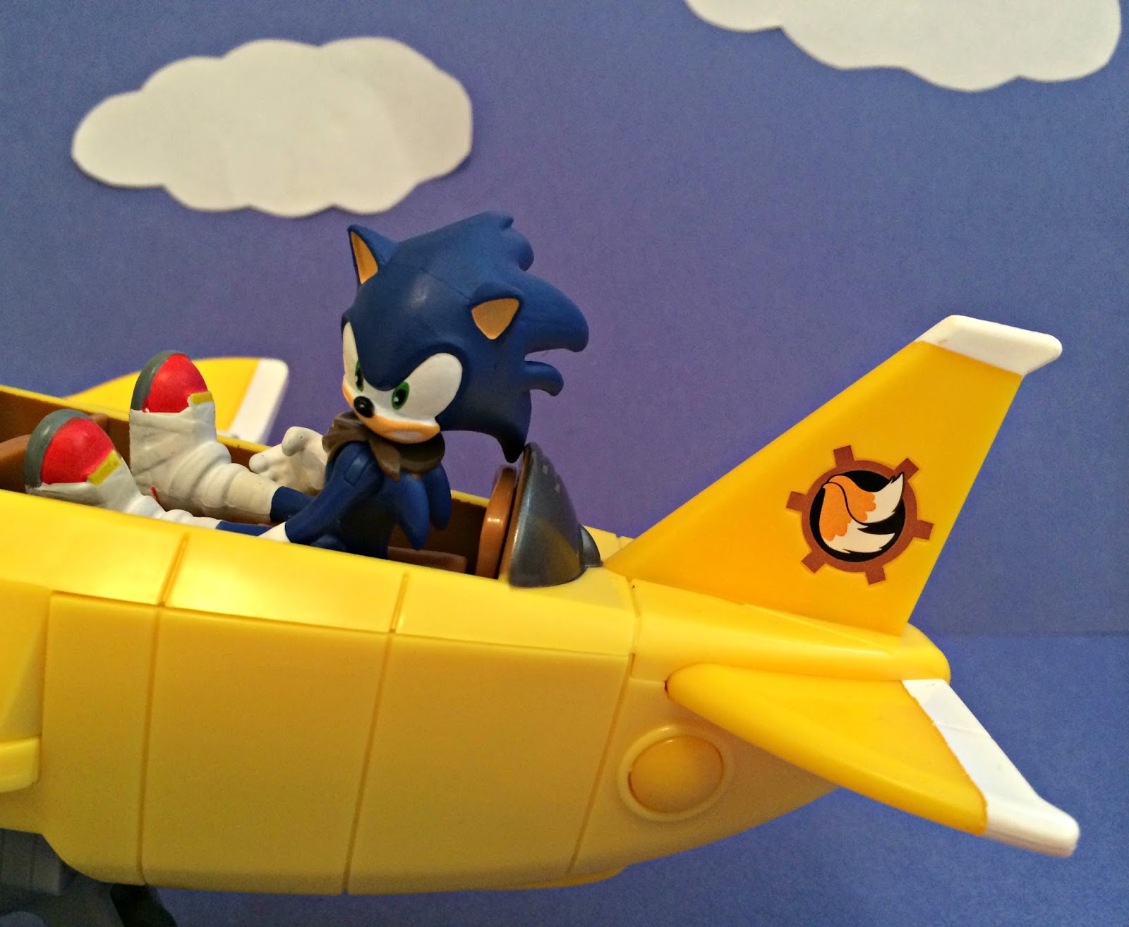 A GEEK DADDY: Sonic Boom Tail's Plane