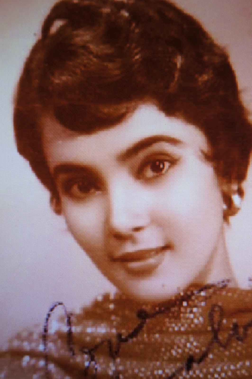 Miss AMALIA FUENTES: BEAUTY...UNRIVALED! UNBEATABLE! INCOMPARABLE ...