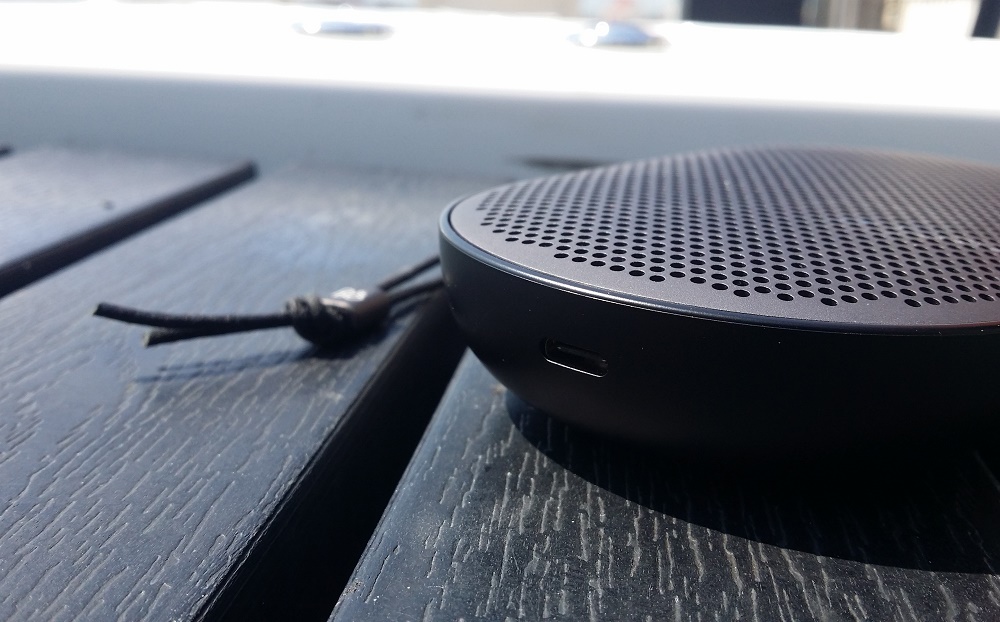 audiosplitz: B&O Beoplay P2 - Review