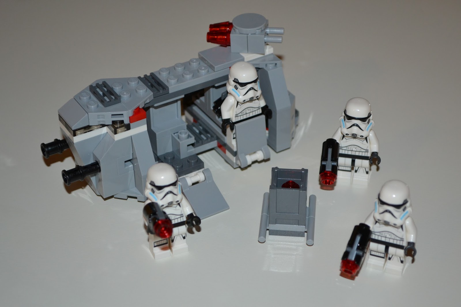 Lego Star Wars Set 75078: Imperial Troop Transport Review