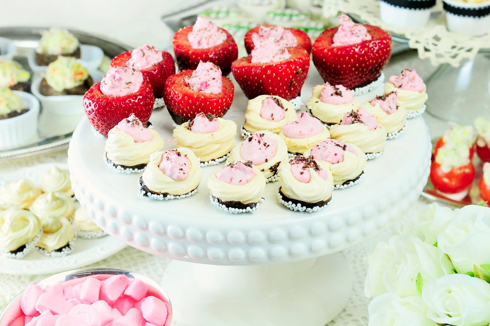 Simply Gourmet: Meringue Filled Cups