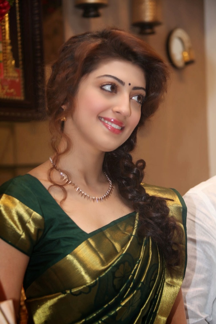 Praneetha Images | Pranitha Beautiful Pics