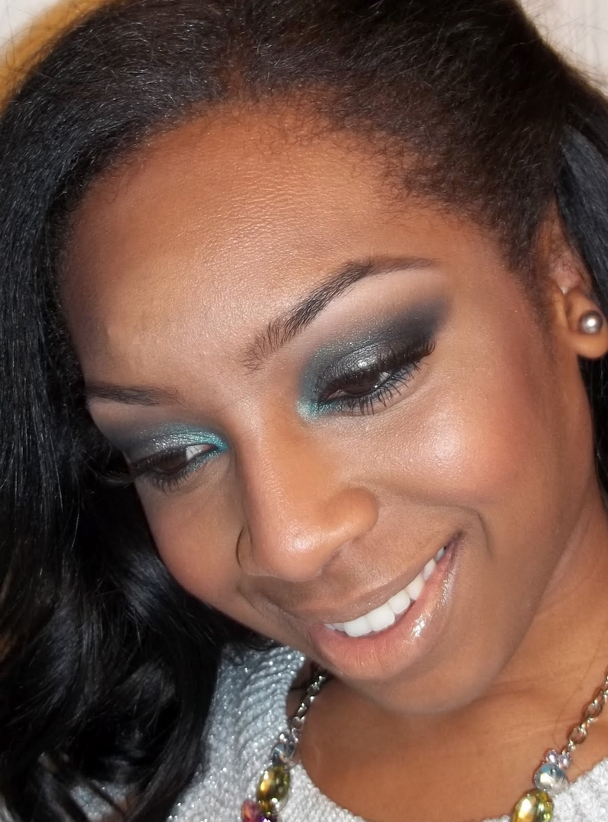 Indiara*Chelse: Bombshell Smokey Eye w/ Pop of Color!