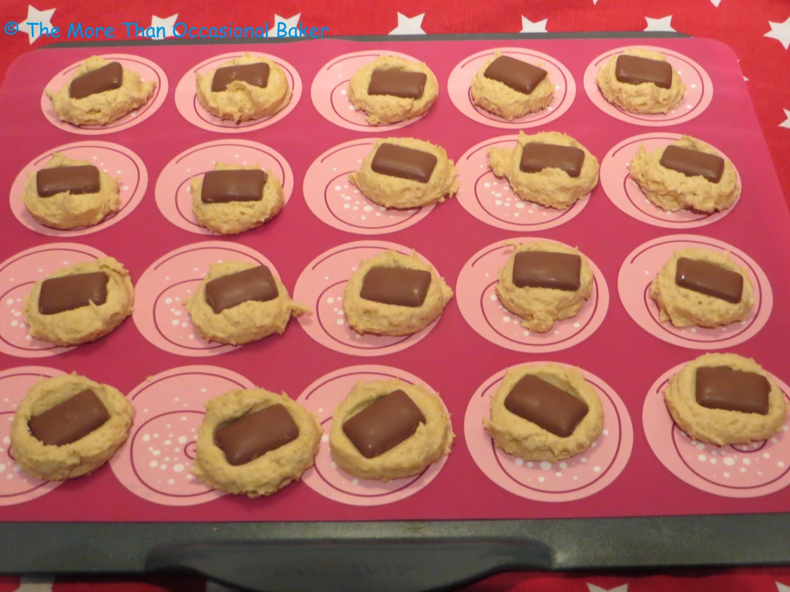 The more than occasional baker: Daim Cookies