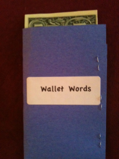 3 Teacher Chicks: Word Wallets and Handwriting!