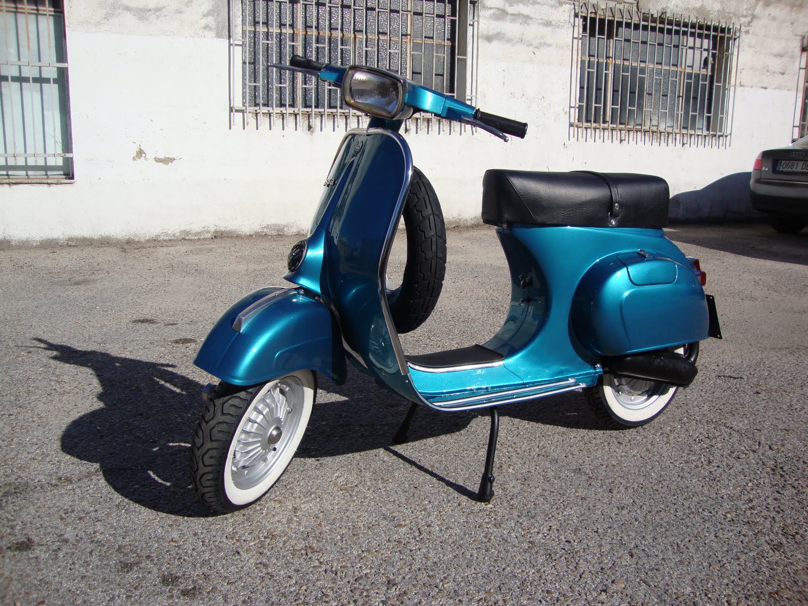 RESTAURACIONES FELIPE MARTIN MARTIN: RESTAURACION DE VESPA PRIMAVERA 75