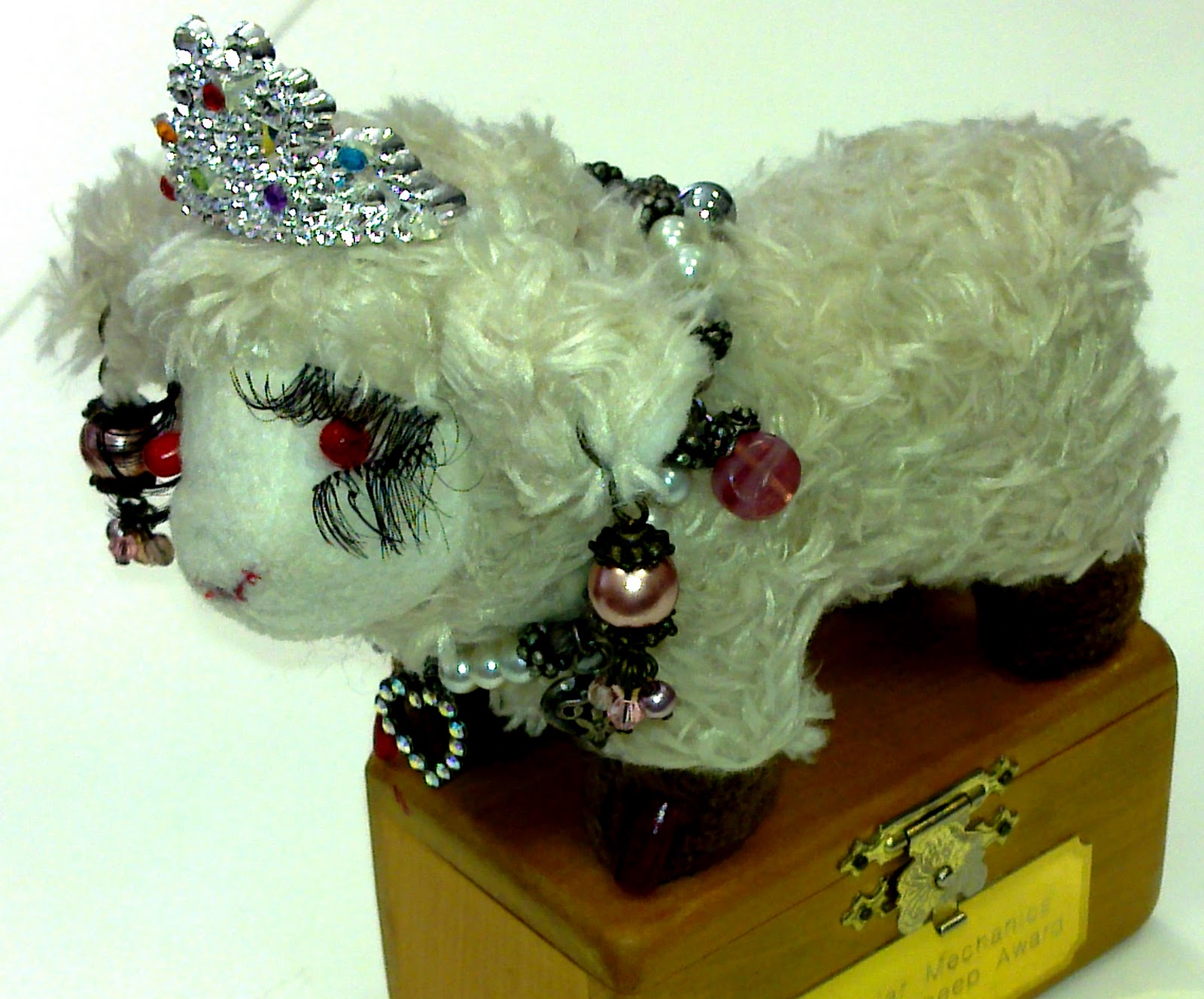 Popular Mechanics: Pop Mech's Electric Sheep: Oh, the excitement...