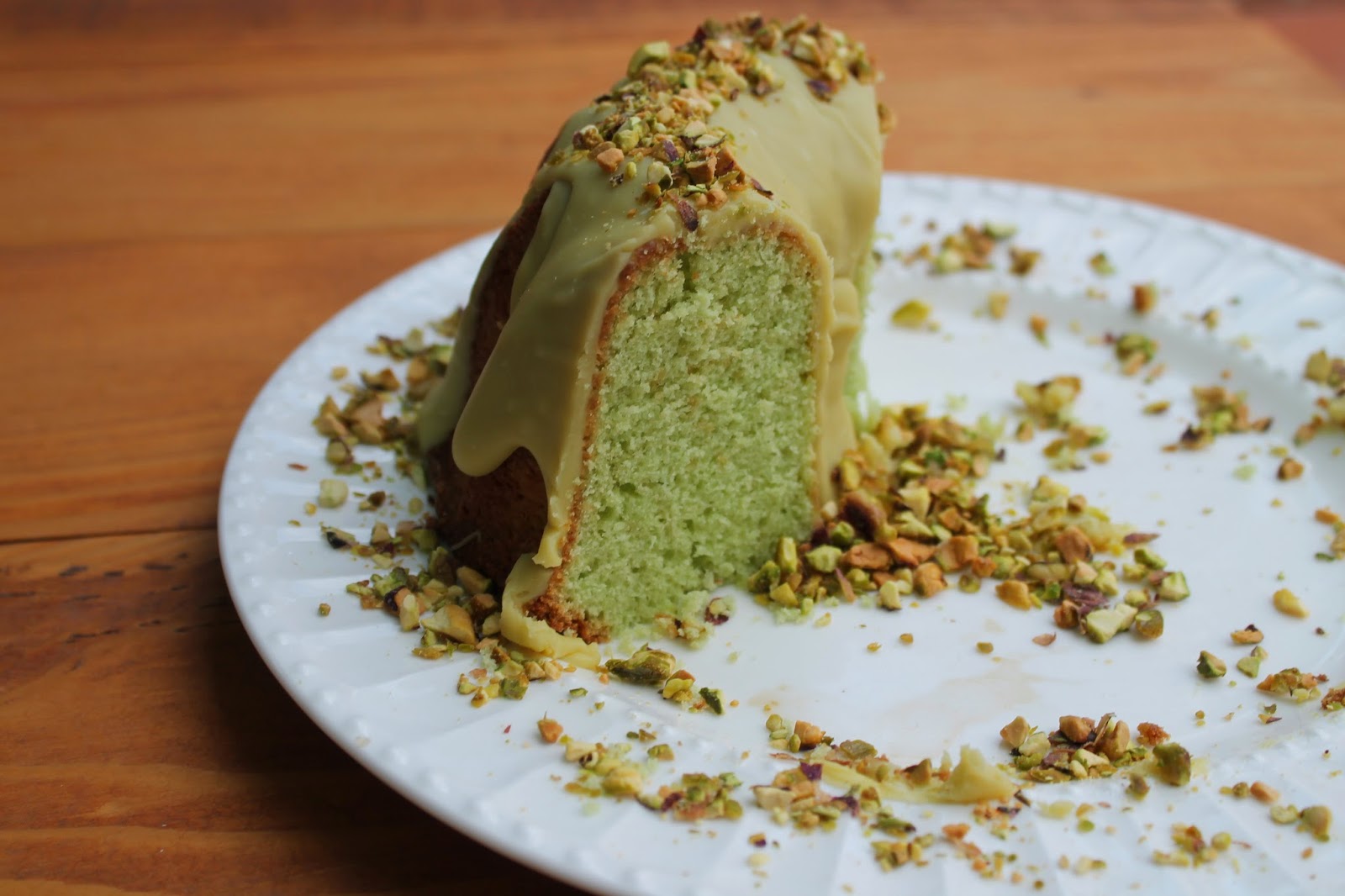 DeLaVera ...: PASTEL DE PISTACHO