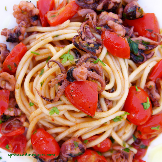 Spaghetti con Moscardini (Musky Octopus)