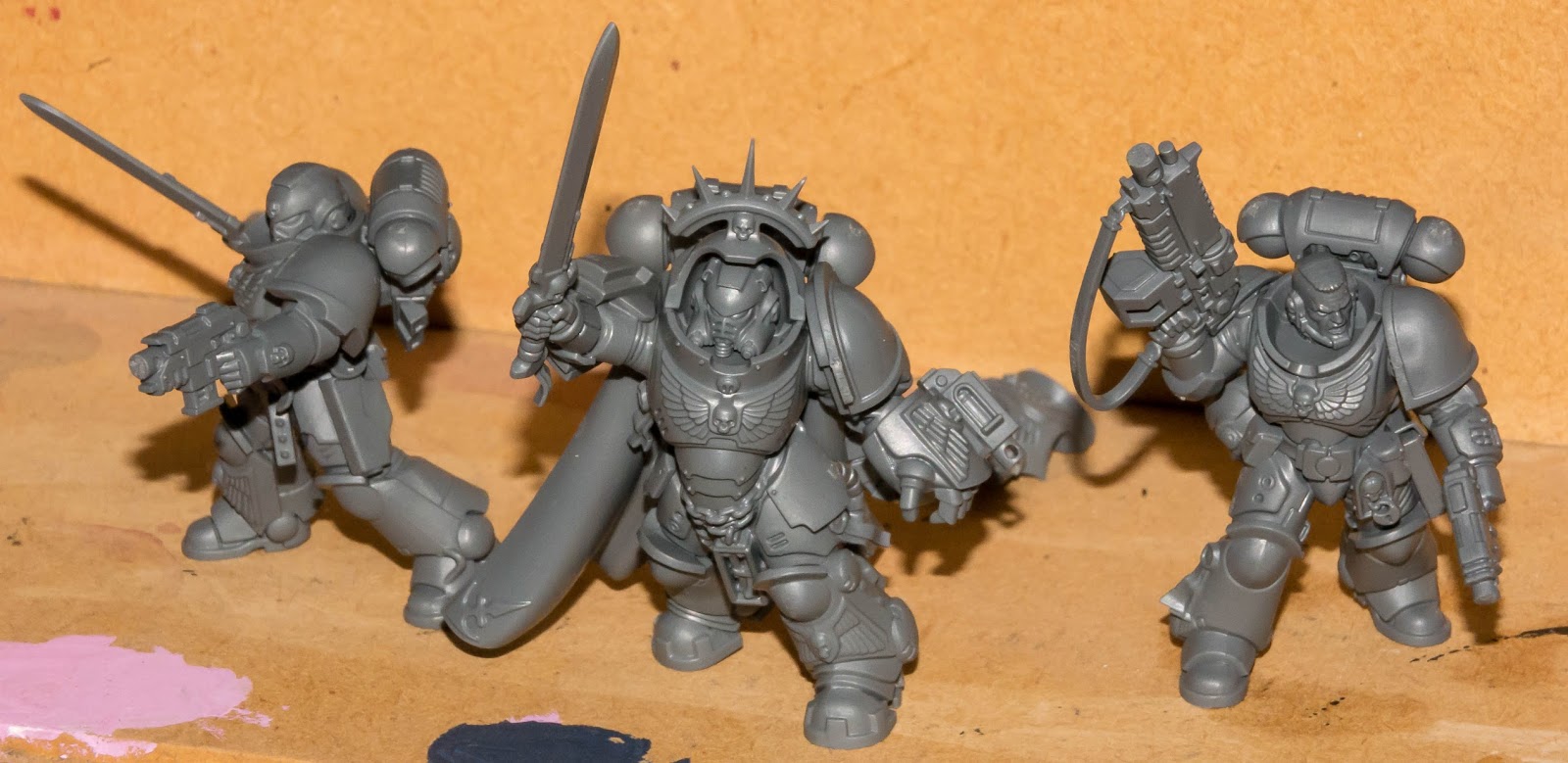 Mann's Model Moments: Building the 40k Dark Imperium 2-Player Boxed Set