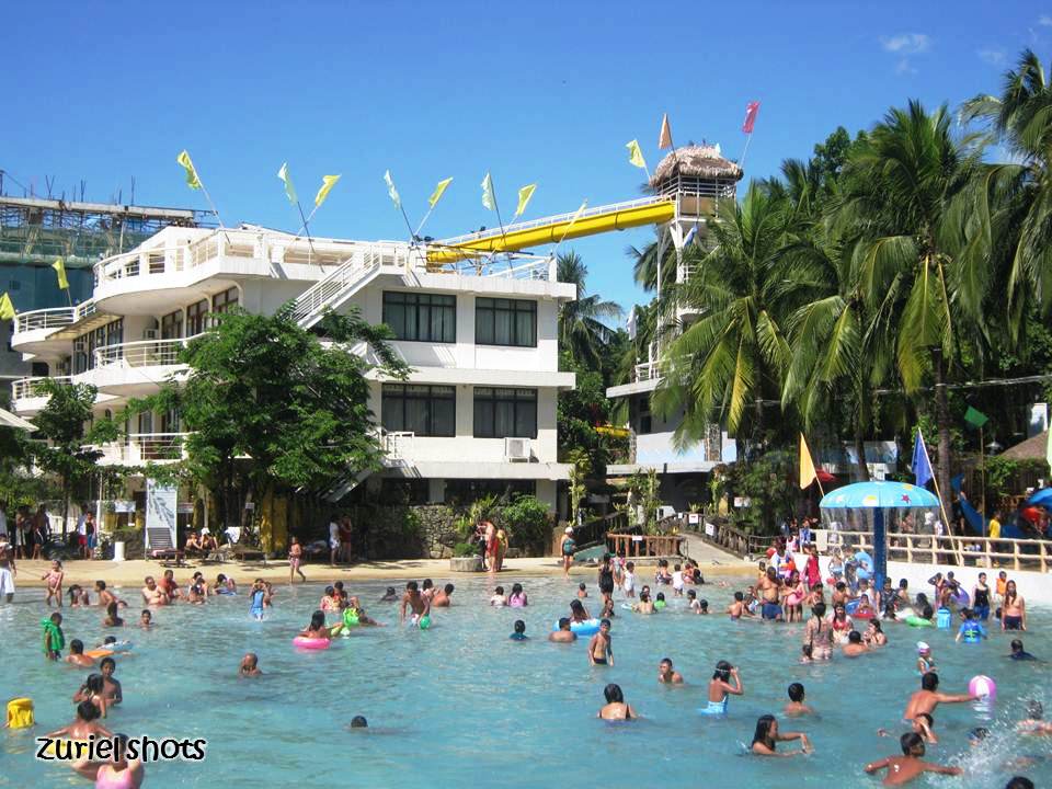 Zuriel Shots: 9 Waves Wave Pool